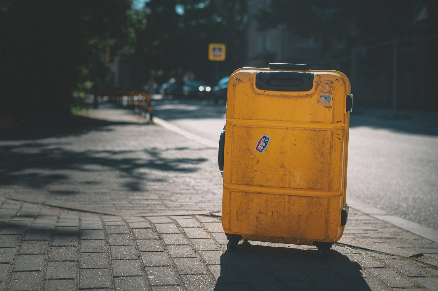 Travel Suitcases – Which Material is Best? – Drava Shop